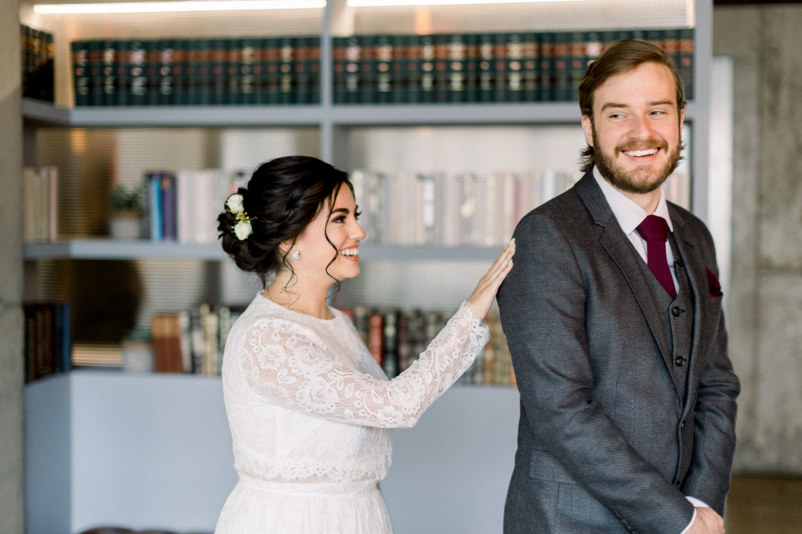 10 Creative First Look Ideas for Fun, Candid Wedding Photos