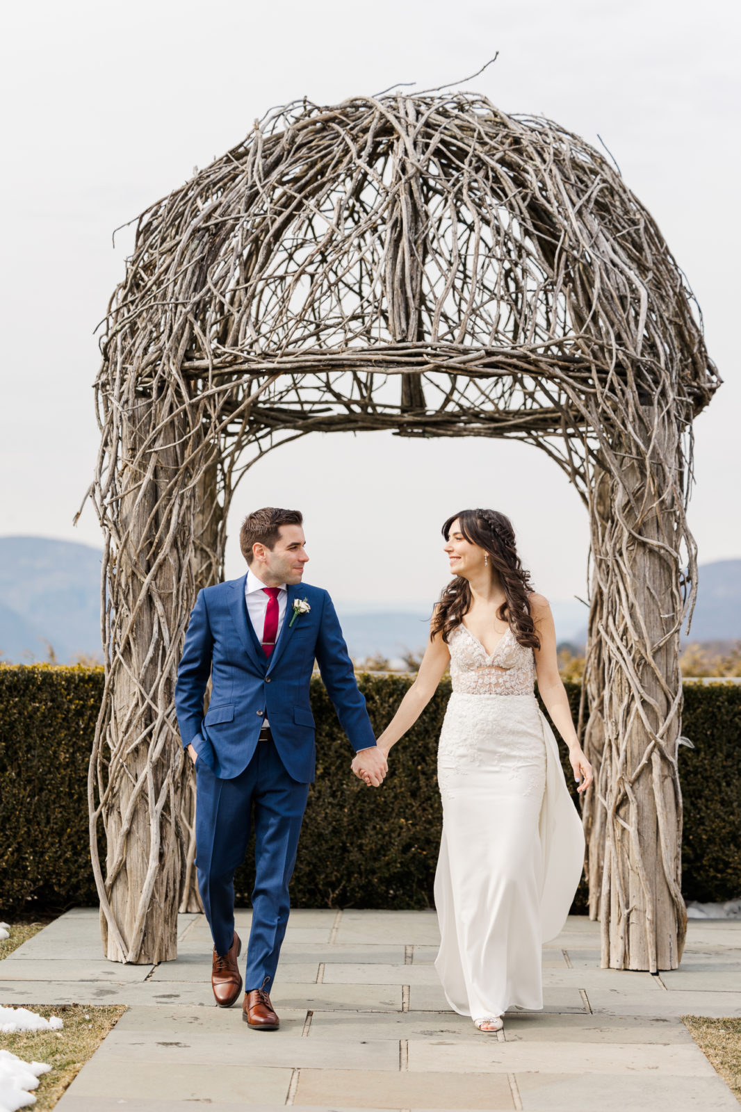 Gorgeous Spring Garrison Wedding Photos in New York