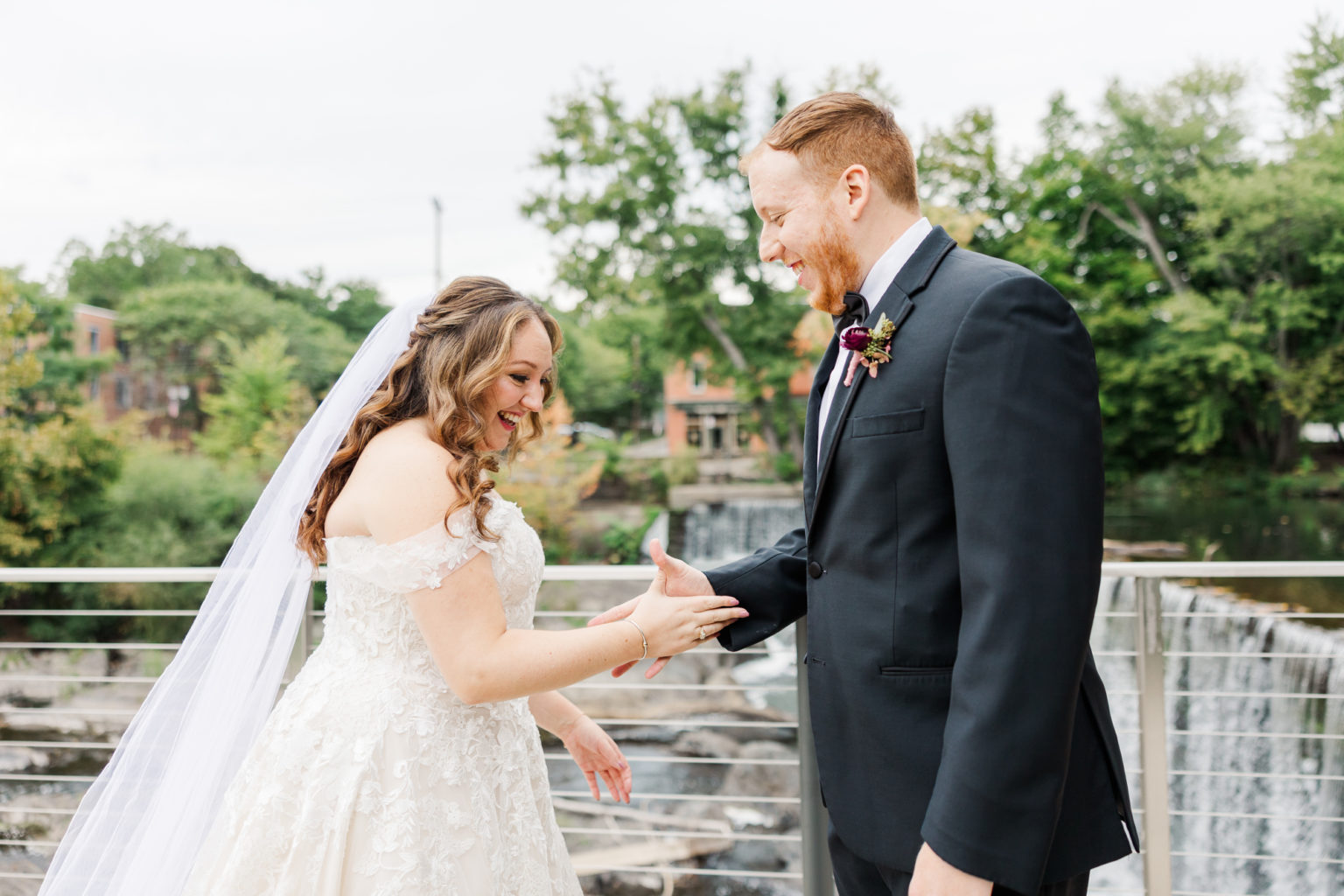 Rustic Romantic Roundhouse Wedding Photos in Beacon