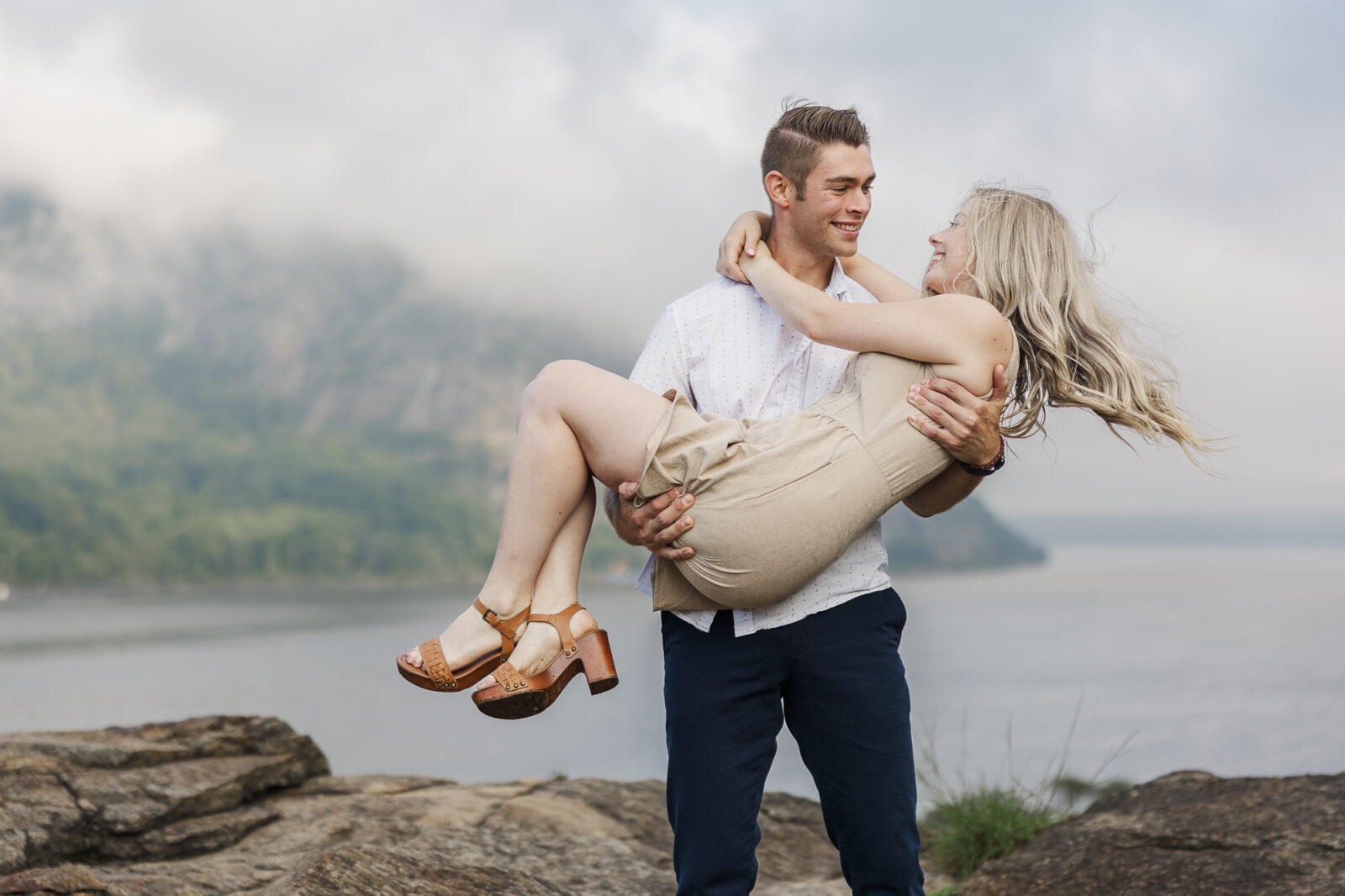 Everything You Need to Know About Engagement Photos - BWP Blog